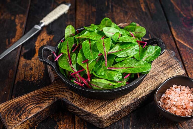 40+ List of Green Leafy Vegetables to Add to Your Diet