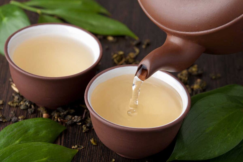 23 Best Teas For Sinus Congestion & Infections
